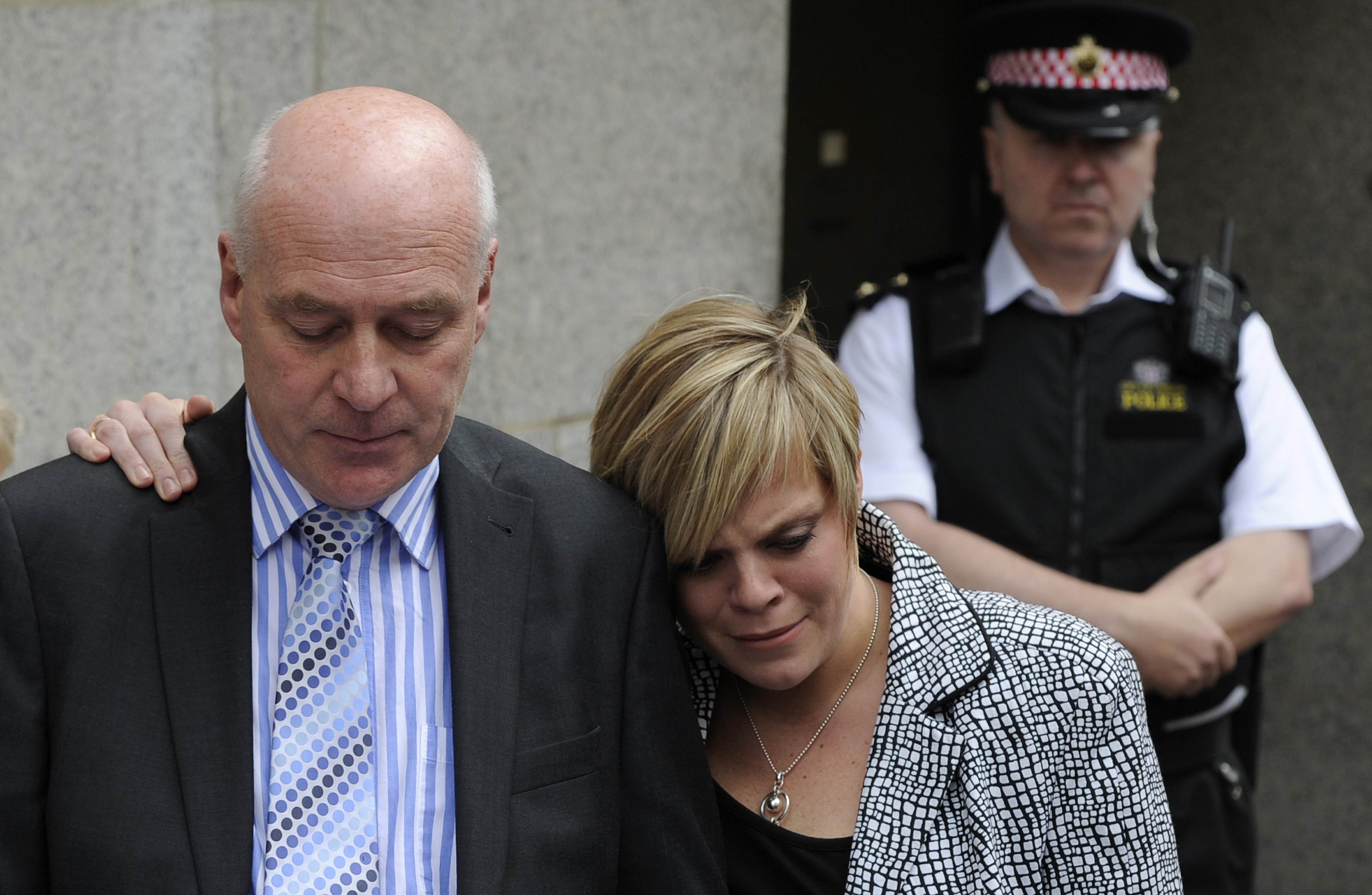 British Tabloid Accused of New Low in Dowler Hacking Case | TIME.com