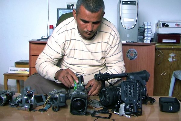 Oscar-Nominated Documentary Brings Palestinian Plight to Center Stage ...