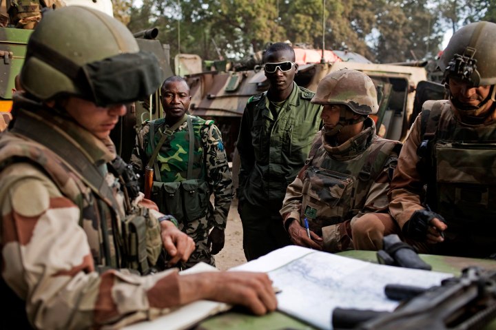War in Mali: France and African Allies Take on Islamist Militants ...