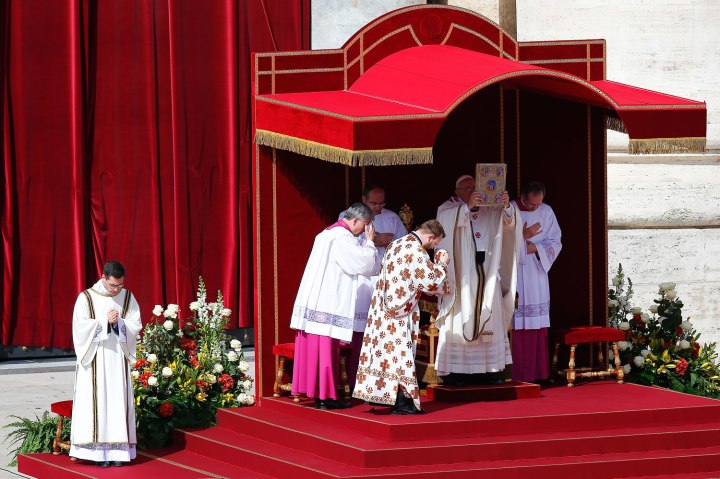 The Papacy Renewed: the Installation of Pope Francis | TIME.com