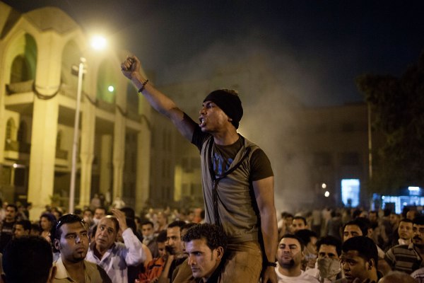 Egyptian Copts Mourn and Riot in Cairo | TIME.com