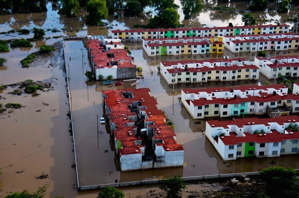 At Least 80 Dead in Mexico as Storms Cause Flooding and Looting | TIME.com