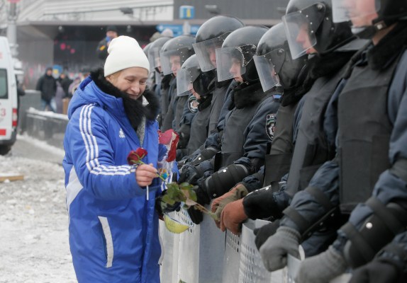 Ukraine Police Move In on Protest Camp in Kiev | TIME.com