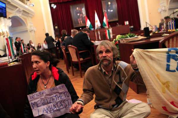 Homeless Hungarian Wins Lottery Jackpot, Donates Cash to Charity | TIME.com